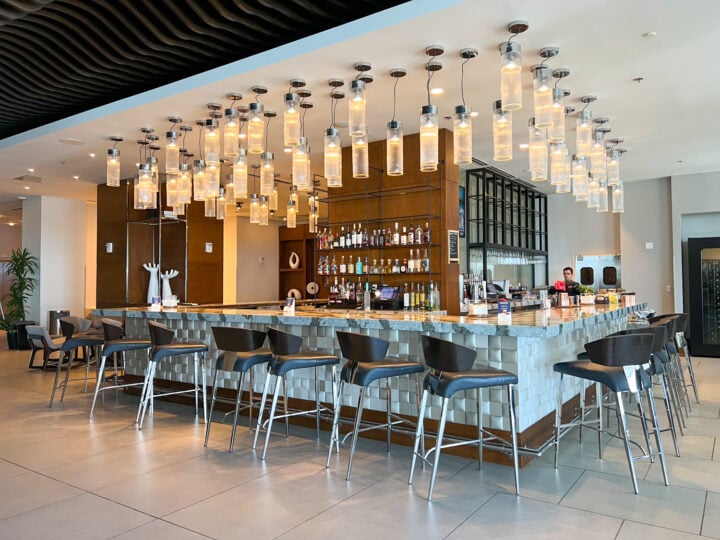 The CURRENT Hotel, Autograph Collection in Tampa - Feastio