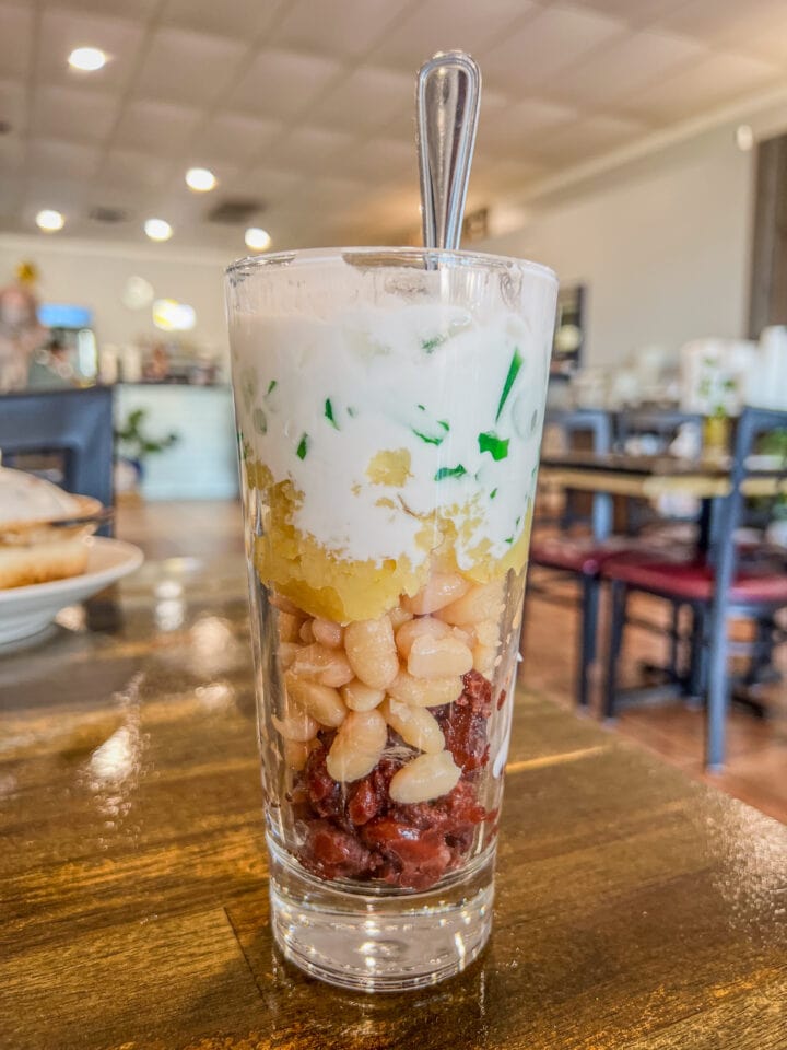 Vietnamese Desserts: The Sweet Side of Vietnam