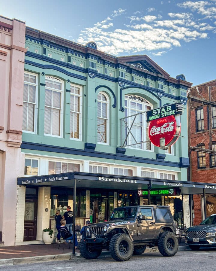 10 Fun Galveston Restaurants for Your Next Getaway - Feastio