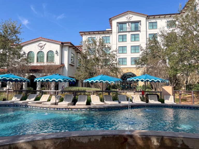 Hotel Drover: Luxe Lodging in the Fort Worth Stockyards